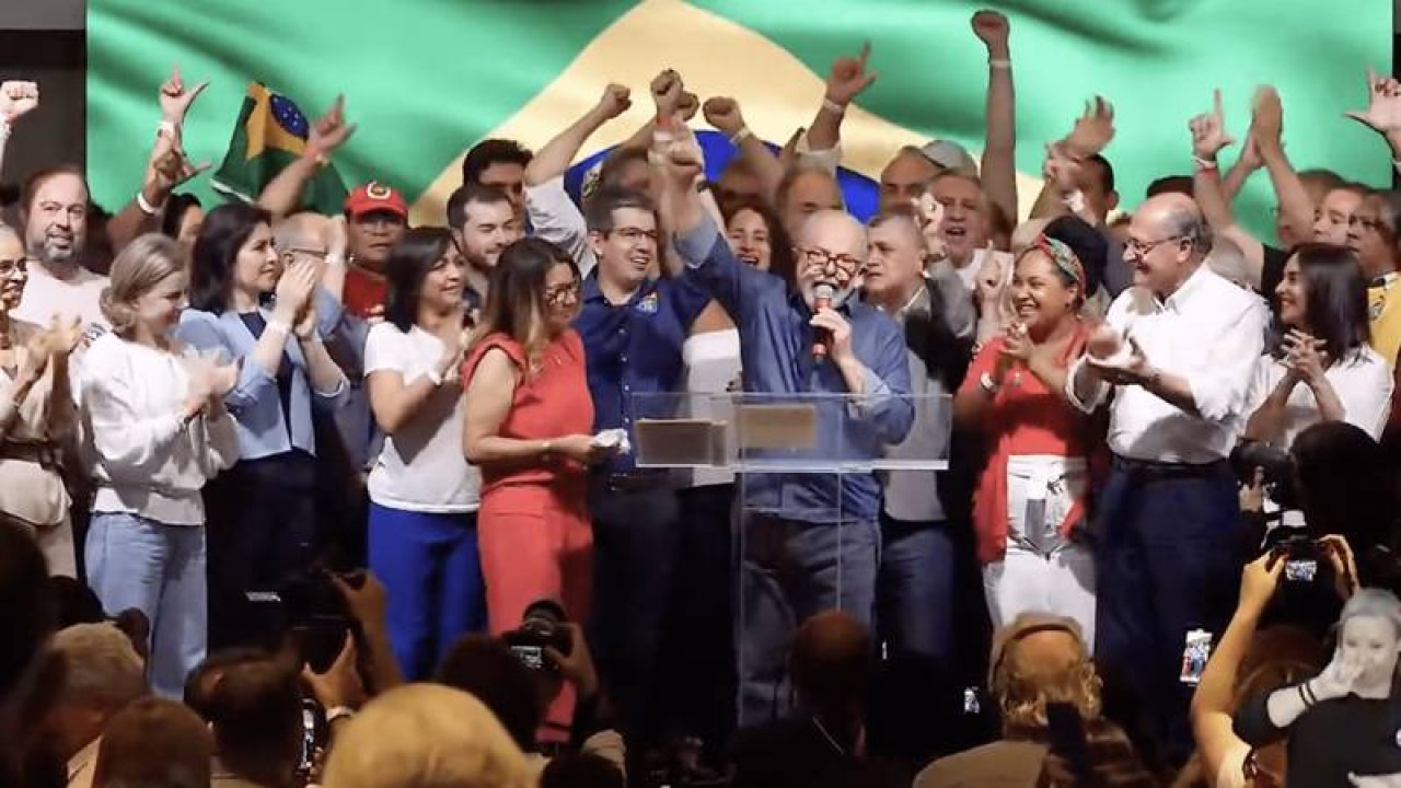 Seda Demiralp yazdı: Brezilya'da Lula zaferi popülizmin geleceği ...