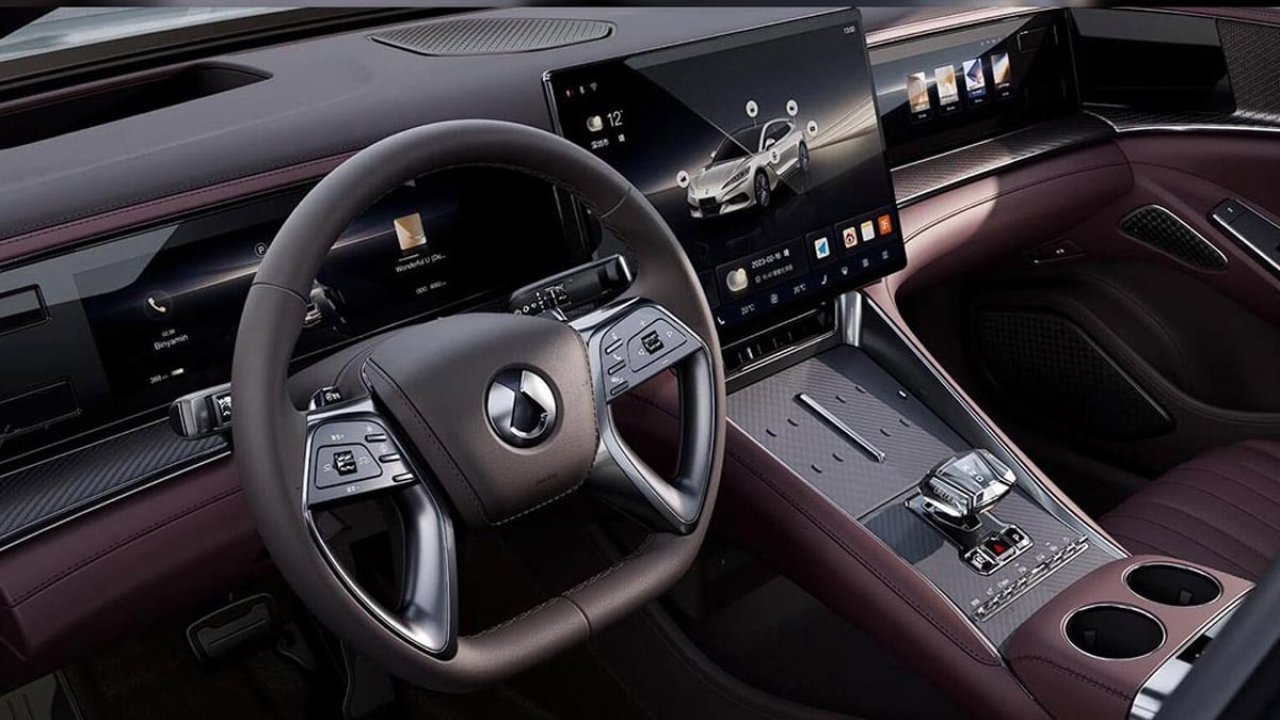 BYD ve Mercedes'ten Dev İş Birliği: 3 Motorlu Canavar Tanıtıldı!
